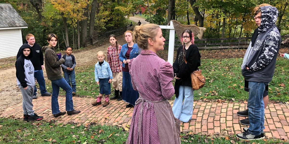 Students Visit Slate Run Living Historical Farm - TRECA