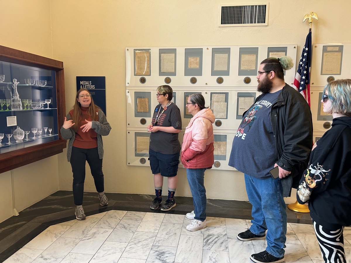 Students Visit the Rutherford B. Hayes Presidential Library and Museums ...