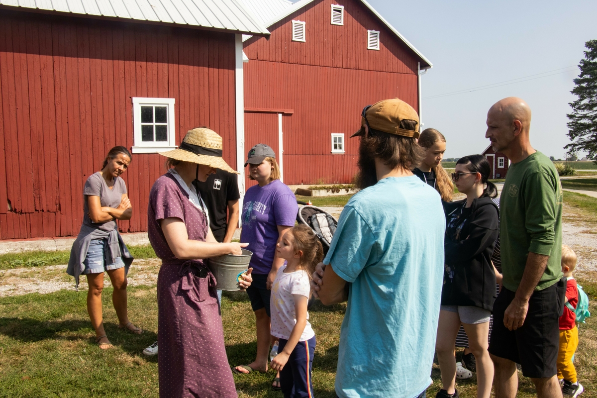 Students Visit Carter Historic Farm - TRECA