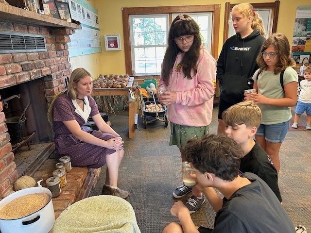 Students Visit Carter Historic Farm - TRECA