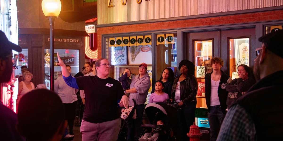 Students Visit the American Sign Museum - TRECA