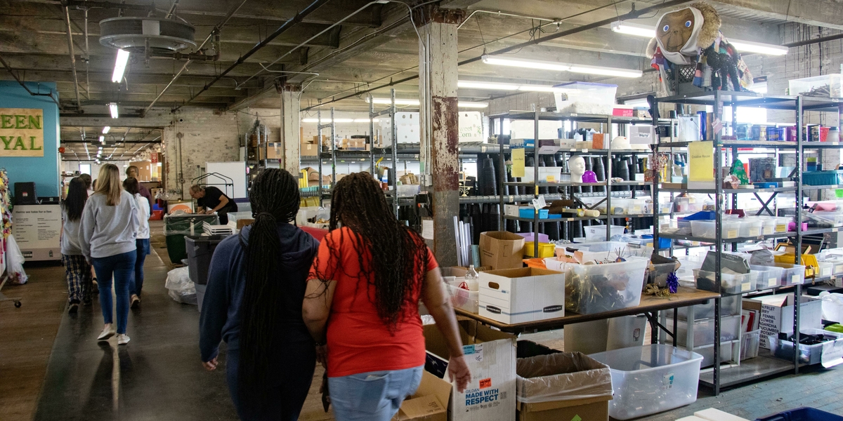 Students Visit the Cincinnati Recycling and Reuse Hub - TRECA