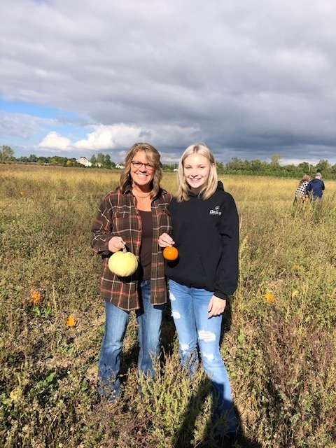 Students Visit Country Lane Tree Farm - TRECA